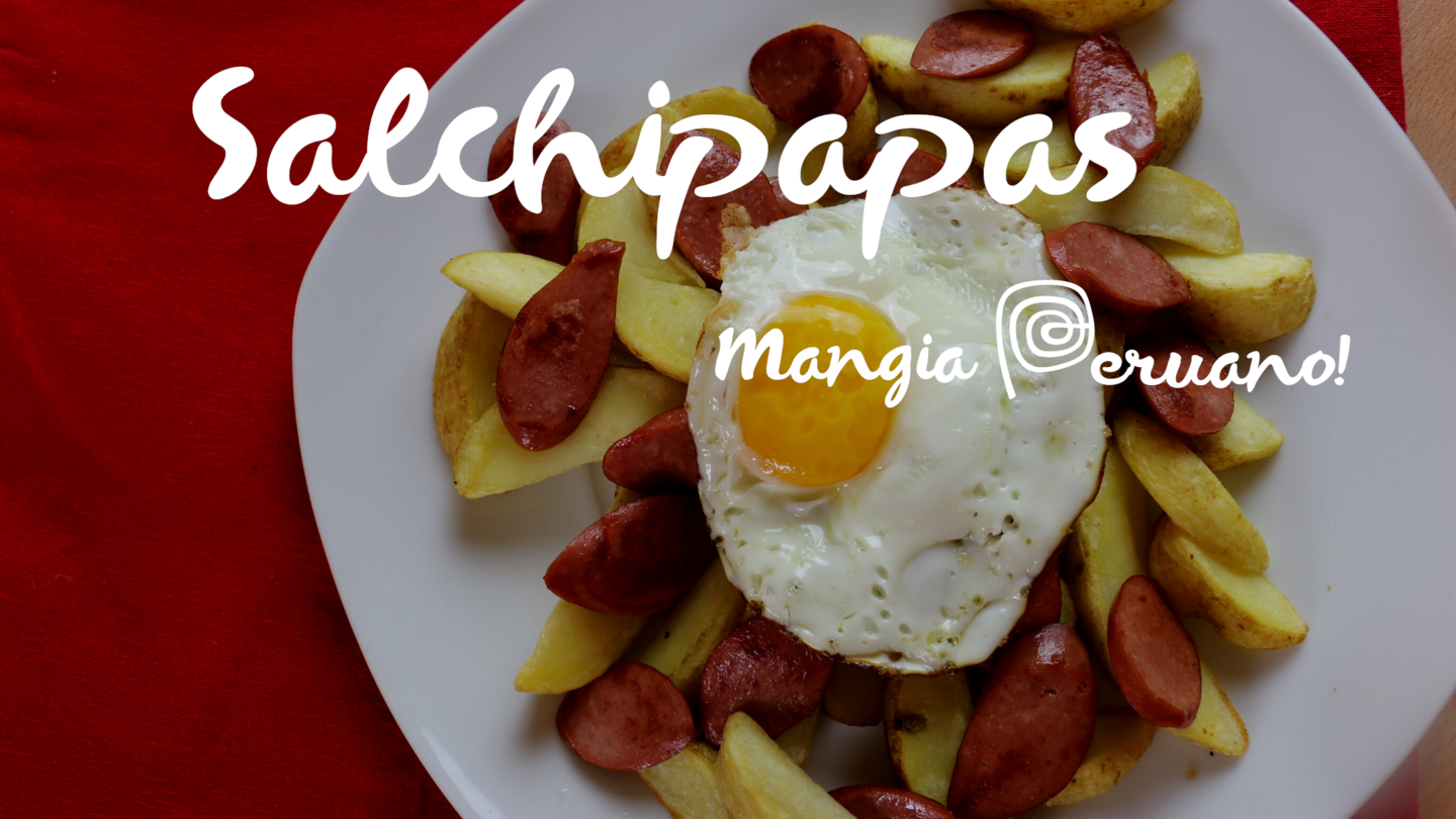 Cucina la ricetta peruviana della salchipapa. In 1 minuto, facile e veloce!